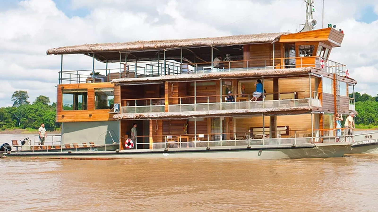 The Delfin I or Delfin II: Choosing your luxury Amazon cruise